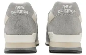 NEW BALANCE 996 Rv2 Sneakers