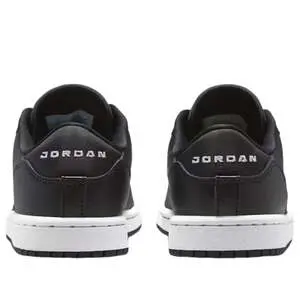 JORDAN Court Connect Low Sneakers
