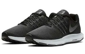 Nike Run Swift Sneakers - Black