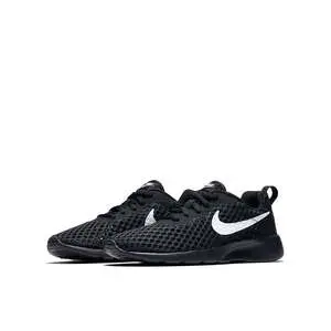 Nike Tanjun Br Athletic Sneakers - Black