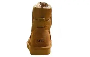UGG Classic Maxi Toggle Mini Boots