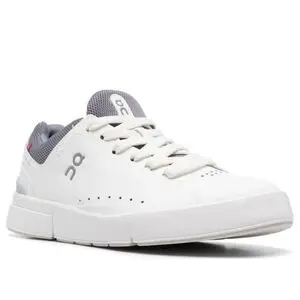On The Roger Advantage Sneakers - White/fossil