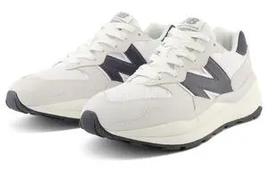 NEW BALANCE 5740 Sneakers - White/navy