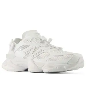 NEW BALANCE U9060sv1 Sneakers - White