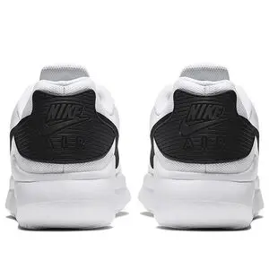 Nike Max Oketo Low Top Sneakers - White/black