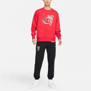 Nike Standard Issue Graphic Crewneck Sweatshirt