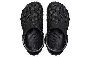 CROCS Classic Geometric Clogs - Black