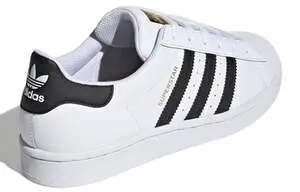 Adidas Superstar Sneakers