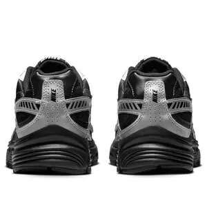 Nike Initiator Athletic Sneakers - Black/metallic Silver/wolf Grey