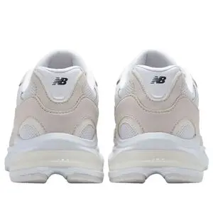 NEW BALANCE X Comme Des Garçons 2010 "white" Sneakers - White/beige