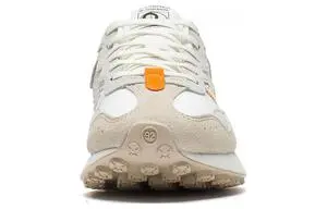 LI-NING Cosmos Classic Lace Up Sneakers