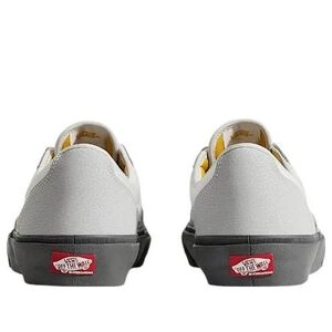 VANS Curren Sneakers