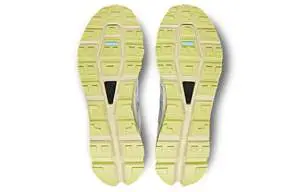 On Cloudvista Sneakers - Ivory/endive