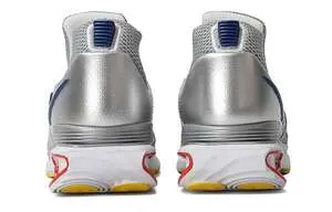 Nike Shox Gravity Sneakers
