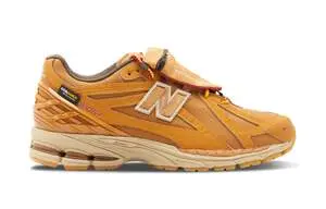 NEW BALANCE 1906r Cordura Pouch Sneakers