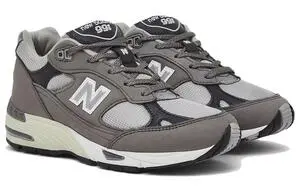 NEW BALANCE 991 Made In England Sneaker - Gray