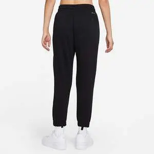 Nike Standard Issue Jogger Pants