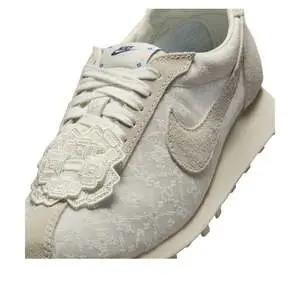 Nike Ld-1000 "soft Pearl" Sneakers