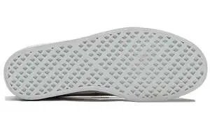 PUMA Court Point Vulc V2 Low Top Sneakers - White/gold