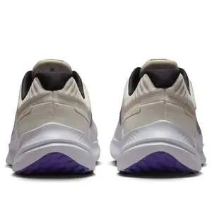 Nike Quest Sneakers - Khaki