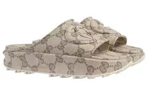 Gucci Gg Slide Sandal - Beige/ebony