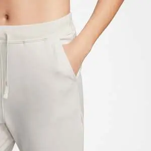 Nike Yoga Luxe A.i.r. 7/8 High-rise Sweatpants