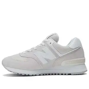 NEW BALANCE 574 Retro Low Top Sneakers - Grey