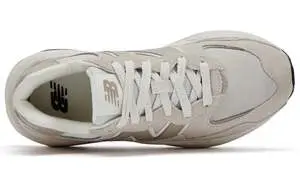 NEW BALANCE 57/40 'au Lait' Sneakers - Light/white