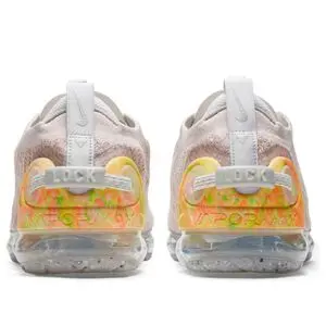 Nike Vapormax 2020 Flyknit Sneakers - Cream/orange