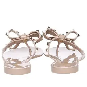 Valentino Garavani Rockstud Thong Sandals - Beige