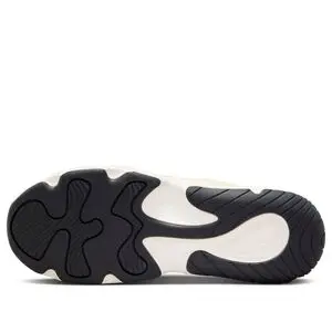 Nike Tech Hera Sneakers