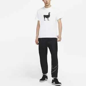 Nike Loose Knit Short Sleeve Graphic T-shirt