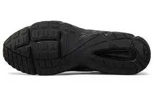 Mizuno Athletic Sneakers - Black/white