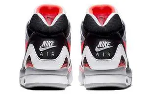 Nike Tech Challenge 2 Retro