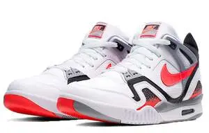 Nike Tech Challenge 2 Retro