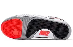 Nike Tech Challenge 2 Retro