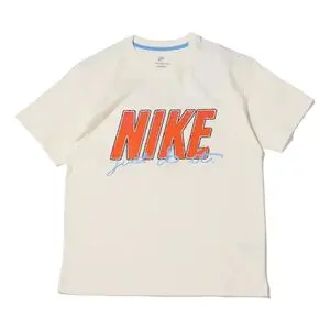 Nike Short Sleeve Graphic T-shirt - Default Color