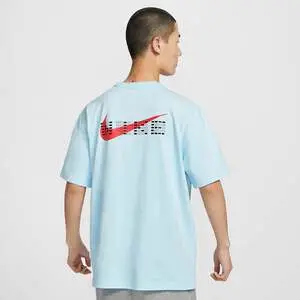 Nike T-shirt