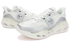 Mizuno Low Top Sneakers