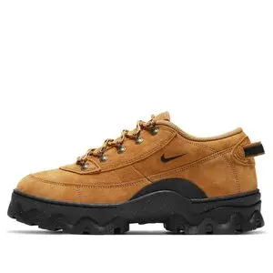 Nike Nike Lahar Low Top Sneakers Wheat