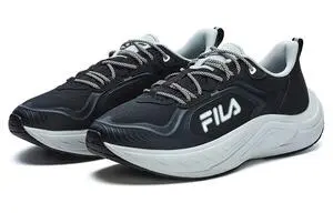 FILA Wolf Low Top Sneakers