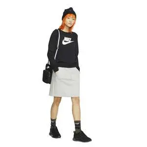 Nike Essential Knit Crewneck