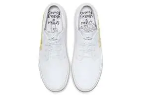 Nike Zoom Stefan Janoski Rm Qs "violent Femmes" Sneakers - White