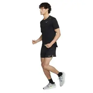Nike Dri-fit Rise 365 Ventilate Soft Running T-shirt - Black