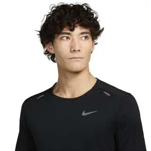 Nike Dri-fit Rise 365 Ventilate Soft Running T-shirt - Black