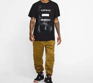 JORDAN Basketball Graphic Short Sleeve Tee - Black