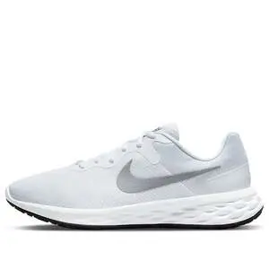 Nike Revolution Next Nature Sneakers - White/gray