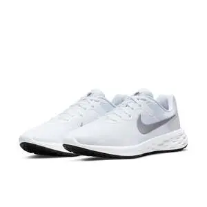 Nike Revolution Next Nature Sneakers - White/gray