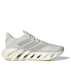 Adidas Switch Fwd 2 Sneakers - White/beige