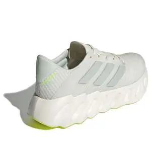 Adidas Switch Fwd 2 Sneakers - White/beige